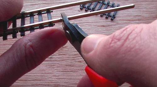 6 videos about track laying you have to watch: UPDATED